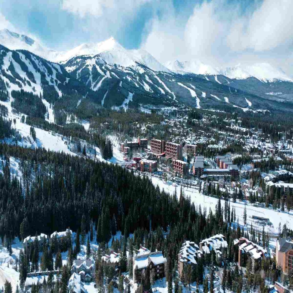 Colorado Ski Towns: Where to go and Why - The Adventures of Greg Jacobs